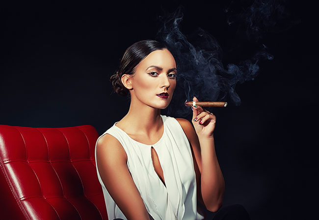 Do Women Smoke Cigars, Too? | Top Leaf Cigar Lounge